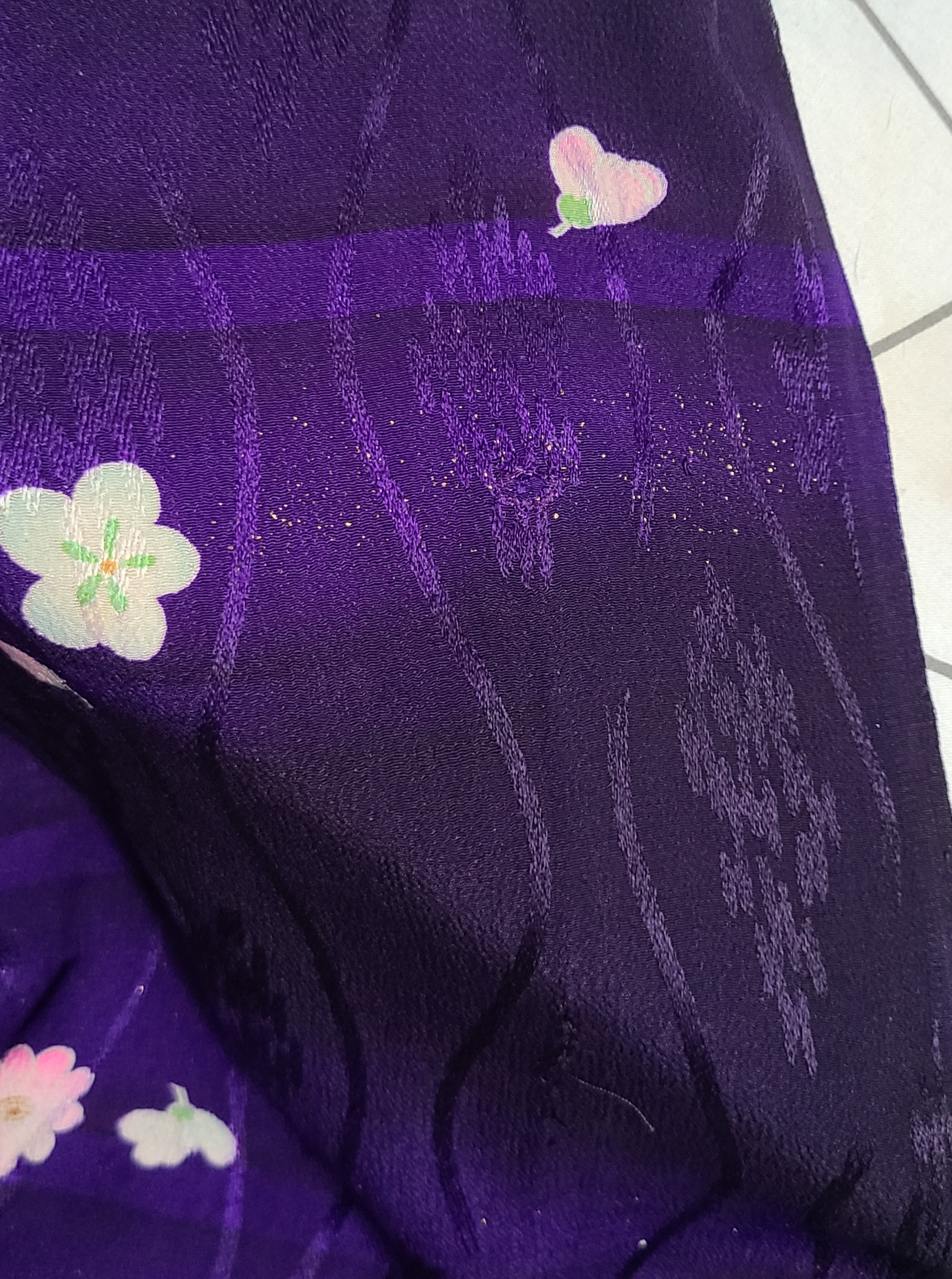 Tutorial–Patching A Hole – Silk & Bones
